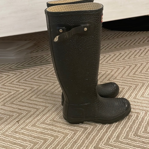 Shoes | Hunter Black Boots Textured 8 Rare | Poshmark